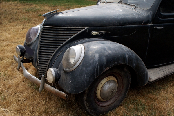 Cette Matford V8 est une Berline Tourisme Grand Luxe reconnaissable à ...